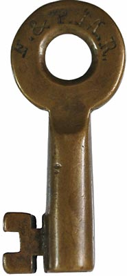 Lot 318: F&PMR KEY
