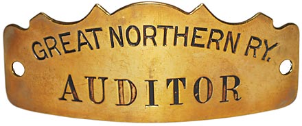 Lot 69: GREAT NORTHERN RY AUDITOR CAP BADGE