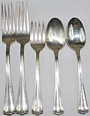 Lot 250: SANTA FE FLATWARE