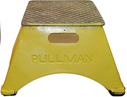 Lot 154: PULLMAN STEP BOX